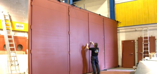 Porte d'isolation acoustique spéciale